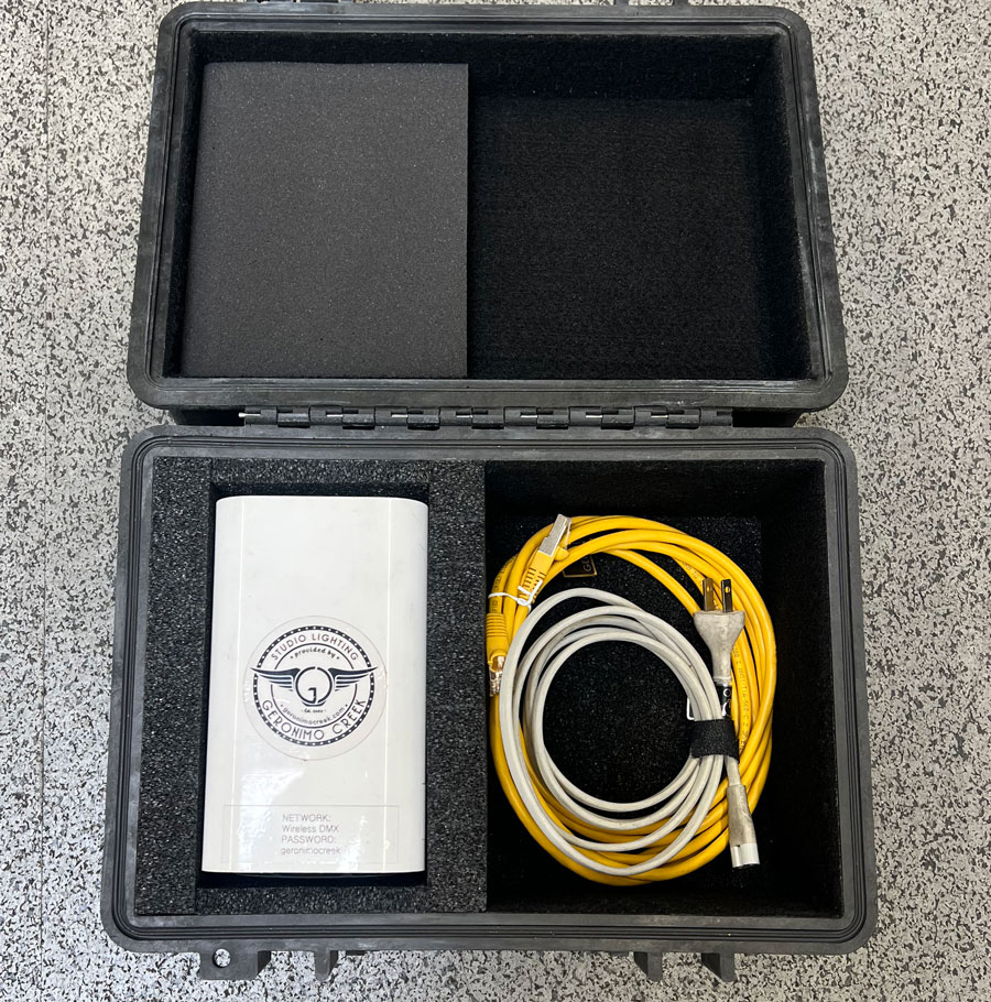 Apple airPort extreme wireless router (case) - Geronimo Creek